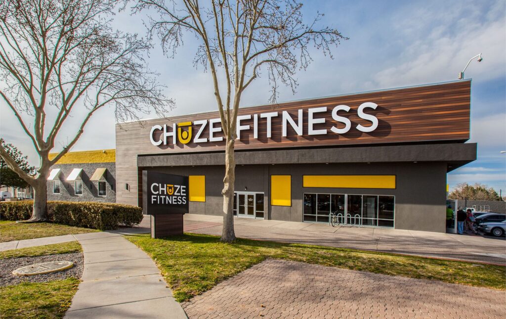Chuze Fitness Winrock Town Center - Modulus Architects